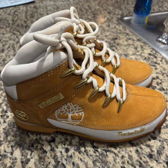 Timberland | Shoes | Women Timberland Hiking Boots | Poshmark